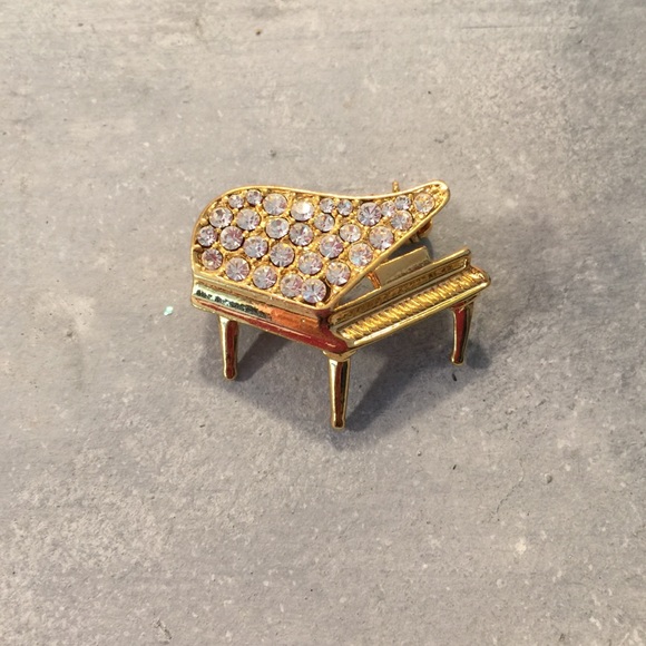 Vintage | Jewelry | Vintage Tiny Gold Rhinestone Piano Pin | Poshmark